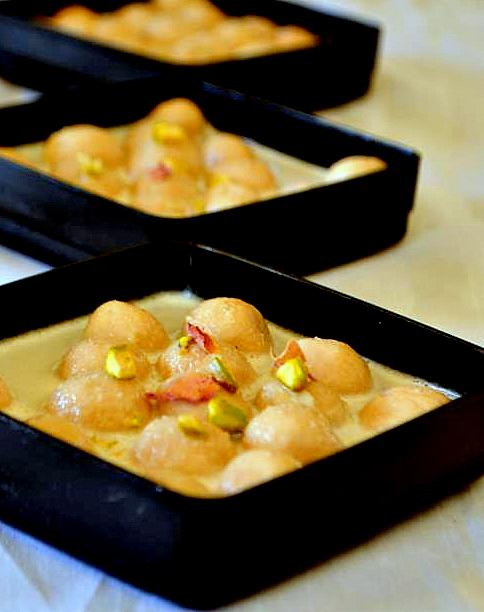 Indian Sweets Rasgulla Gulab Jamun Box Recipes Mithai Ladoo Barfi Jelebi Images PHotos ...